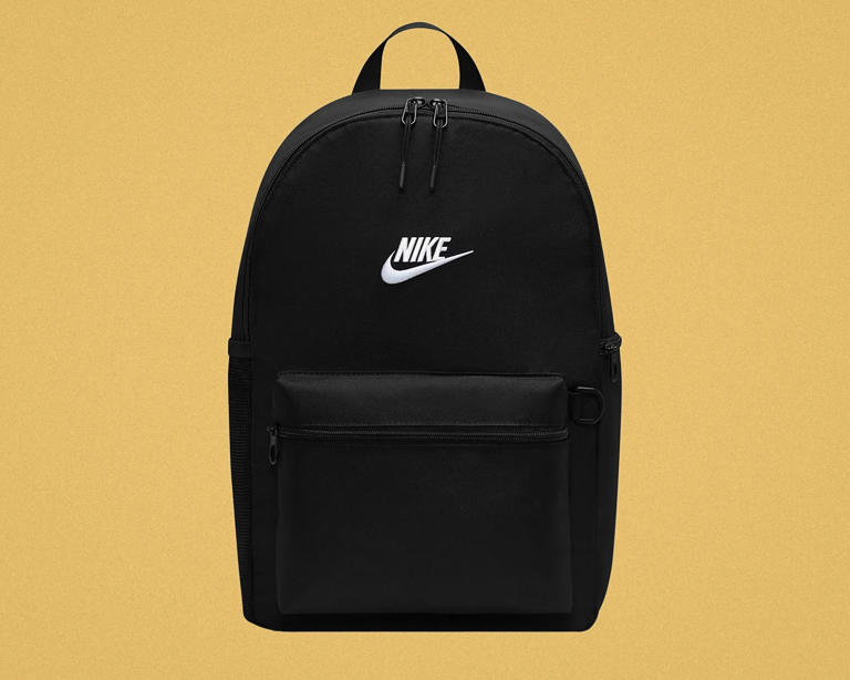 Nike’s $40 dupe of a classic 1970s EDC pack proves simple is often best