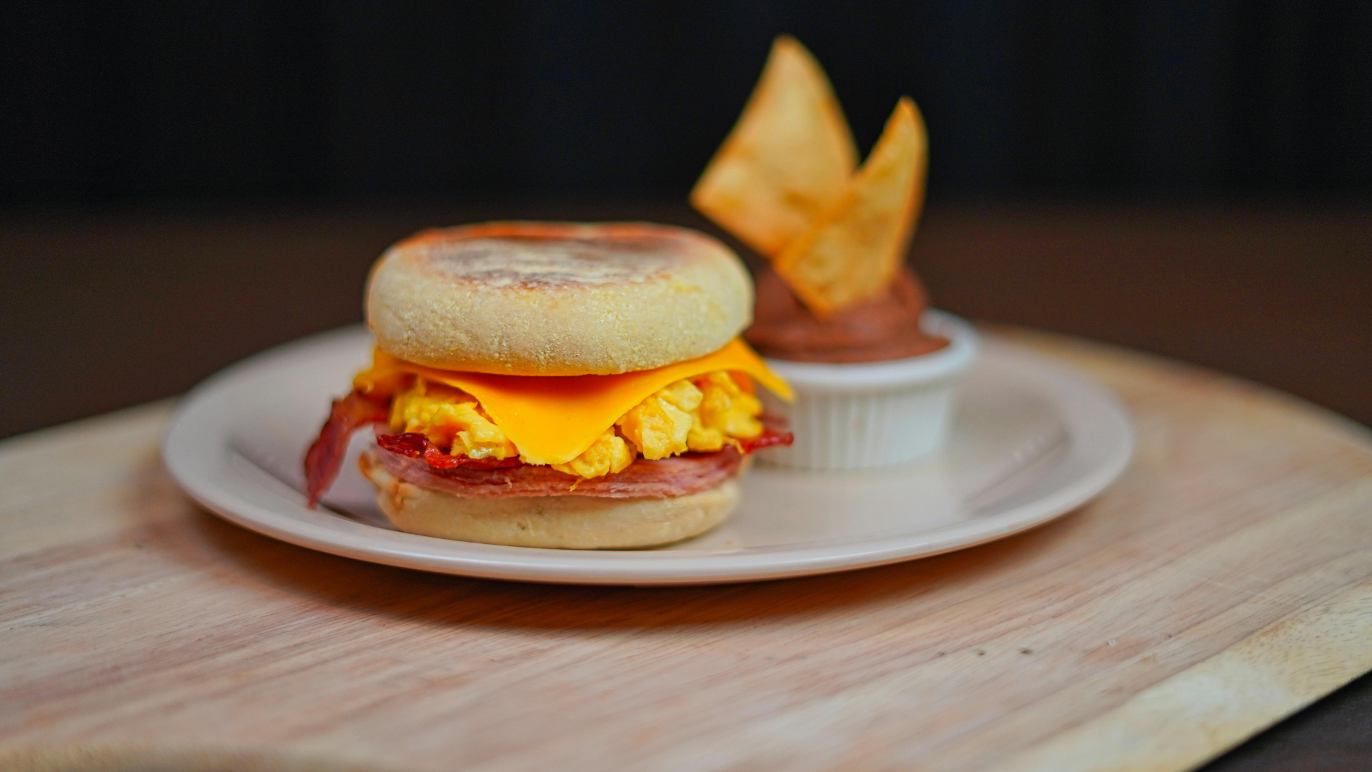 10 terrible fast food breakfast sandwiches & 10 great ones
