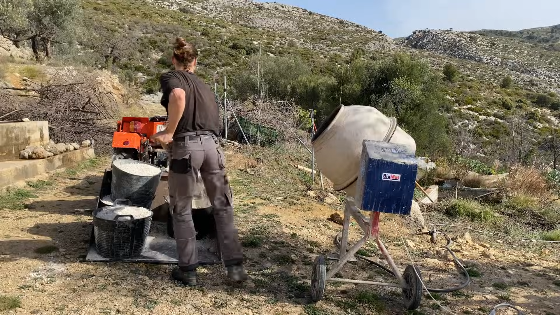 Concreting fence posts for a rock-solid build that lasts