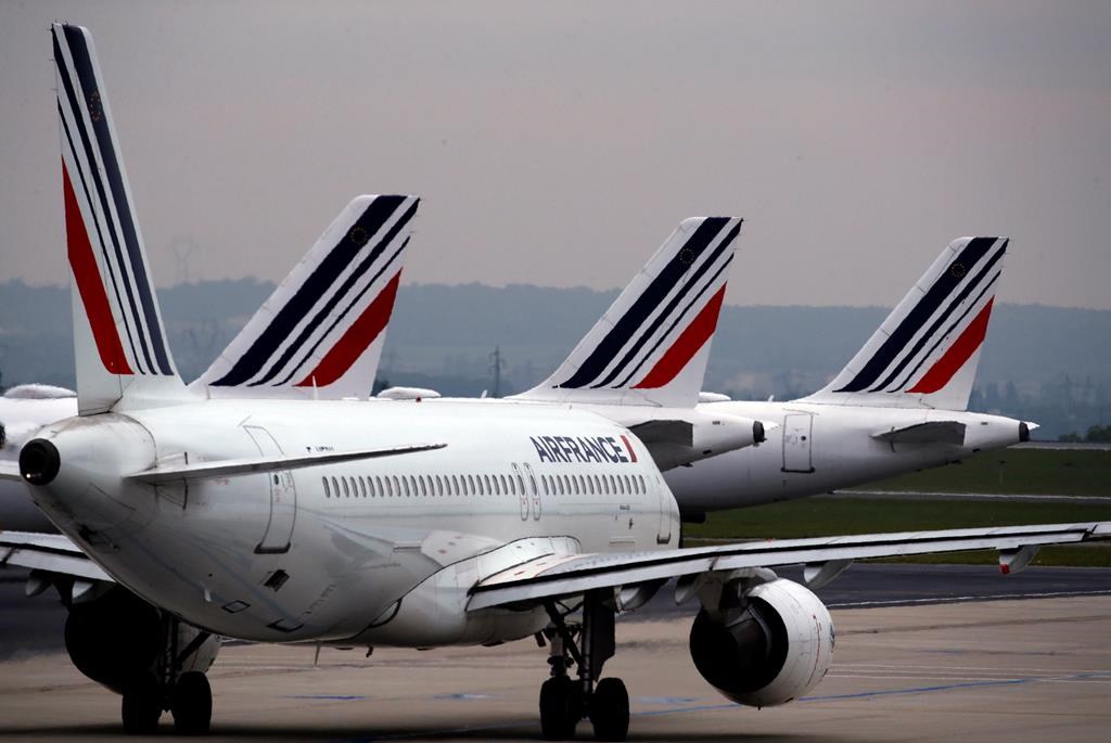 Amid Ebola fears, person on flight diverted to Montreal was asymptomatic