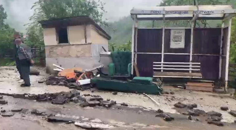 Ordu’da sel ve heyelan