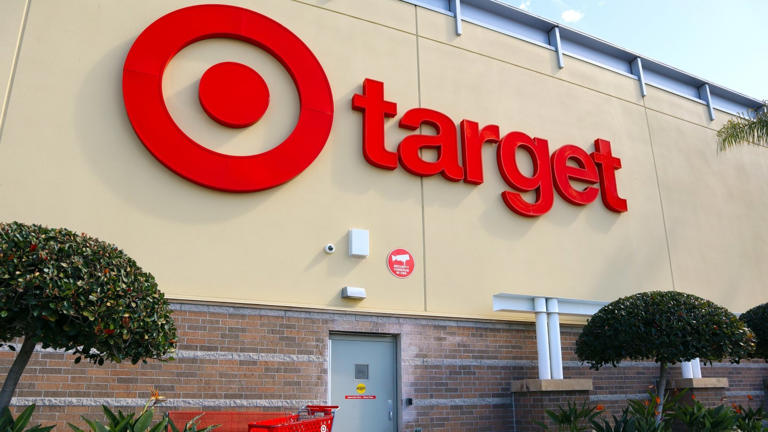 Target lifts full-year sales outlook after Q1 revenue rises 6.7%