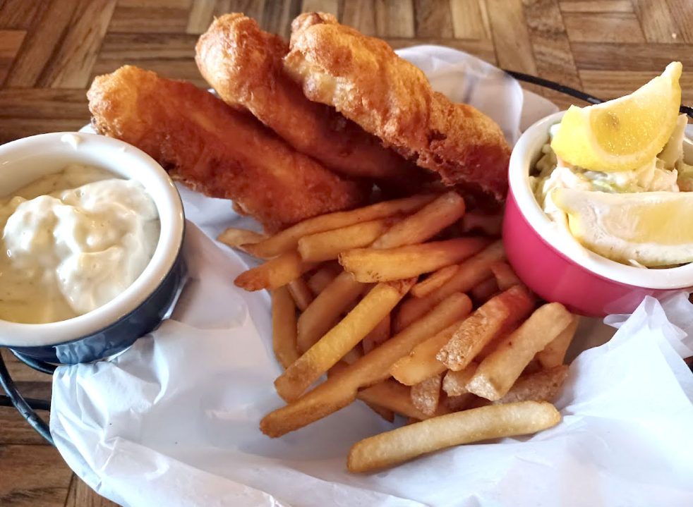 5 restaurant chains shoppers say have the best fried white fish