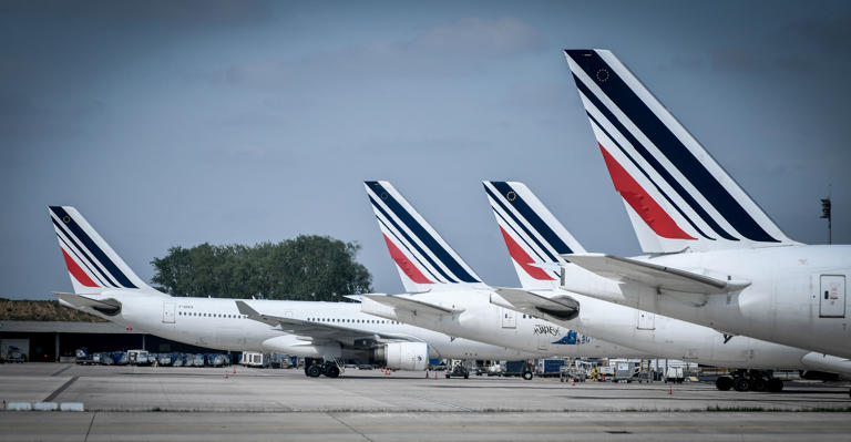 Air France flight to Detroit diverted to Canada under Ebola restrictions