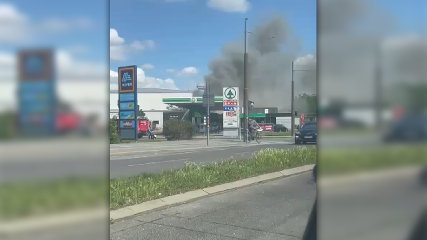 Riesiges Feuer bei Tankstelle – Großeinsatz in Wien