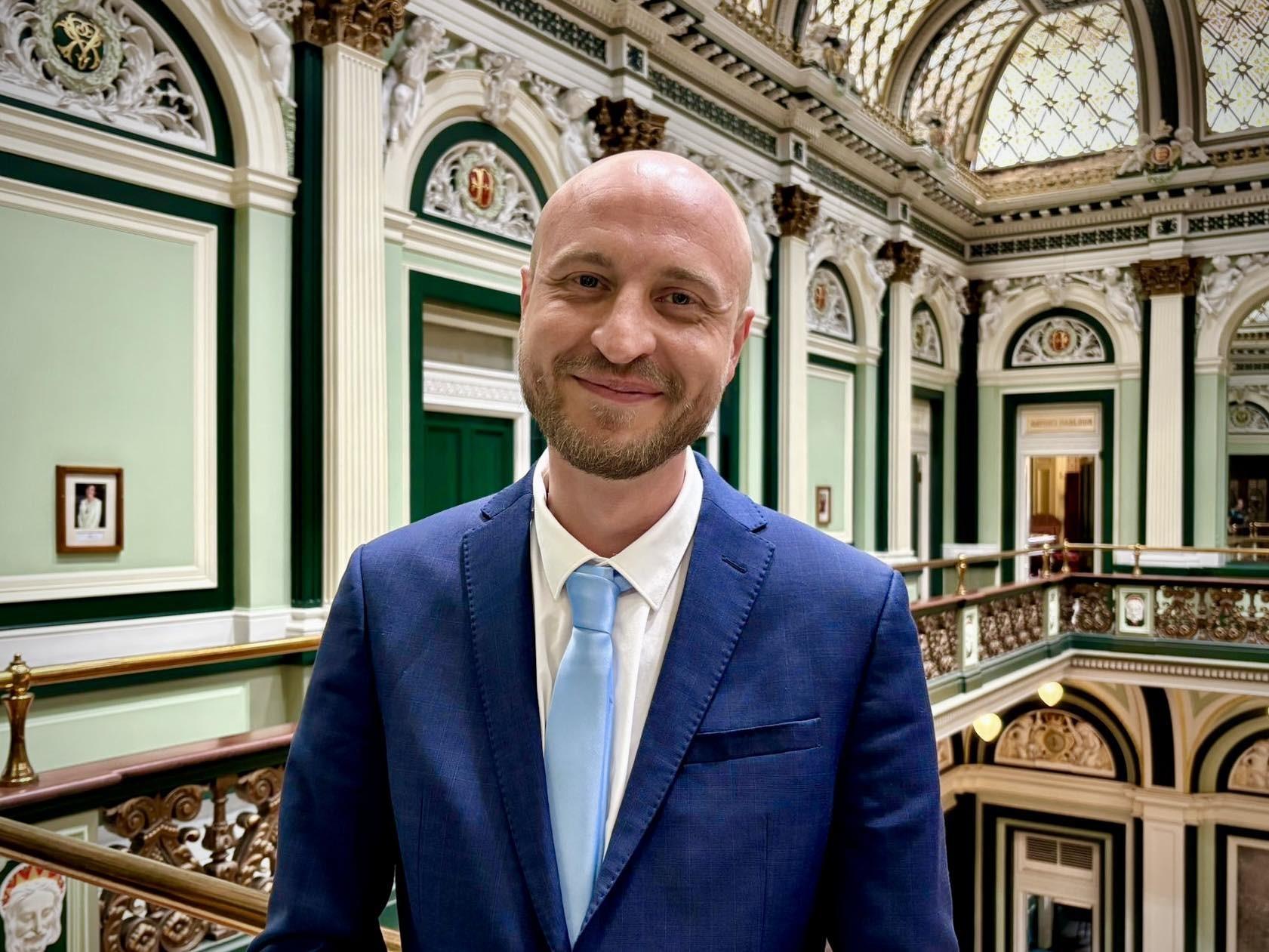 Calderdale Reform says its new cabinet 'new broom that’s going to sweep ...