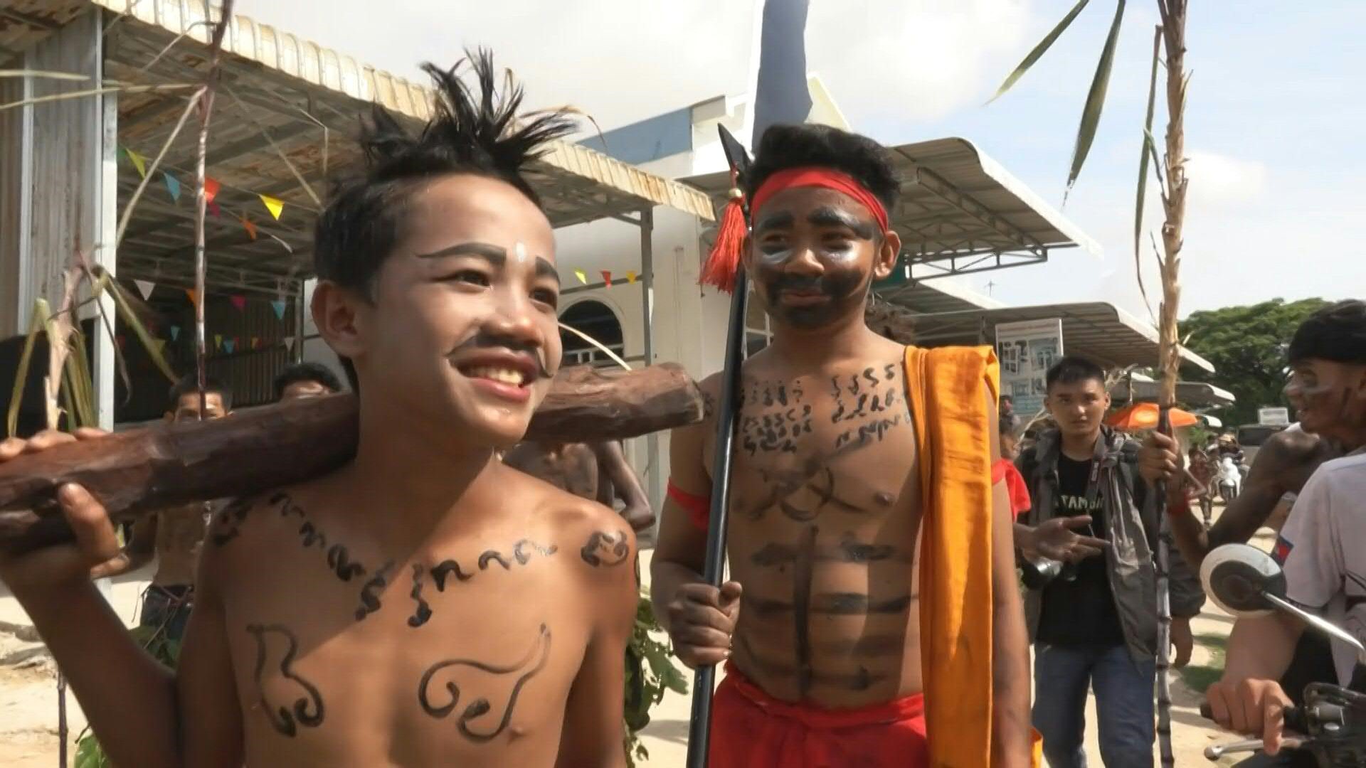 Cambodians pray to 'guardian spirit' for rain and peace with Thailand