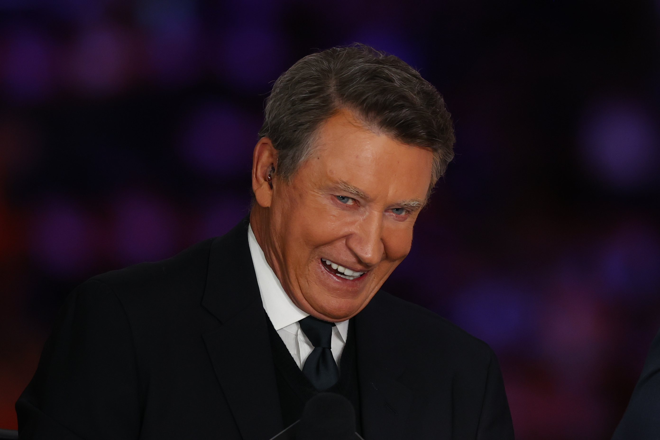 Wayne Gretzky calls Sidney Crosby NHL’s Tom Brady, LeBron James