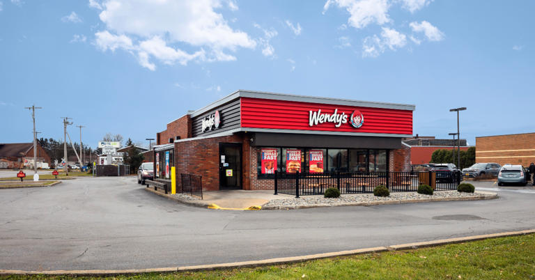 These 13 restaurants are most likely to go bankrupt and close in 2026
