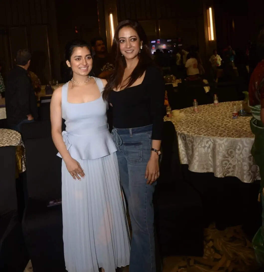 Soumya Mukherjee wants a coffee outing with Raima Sen