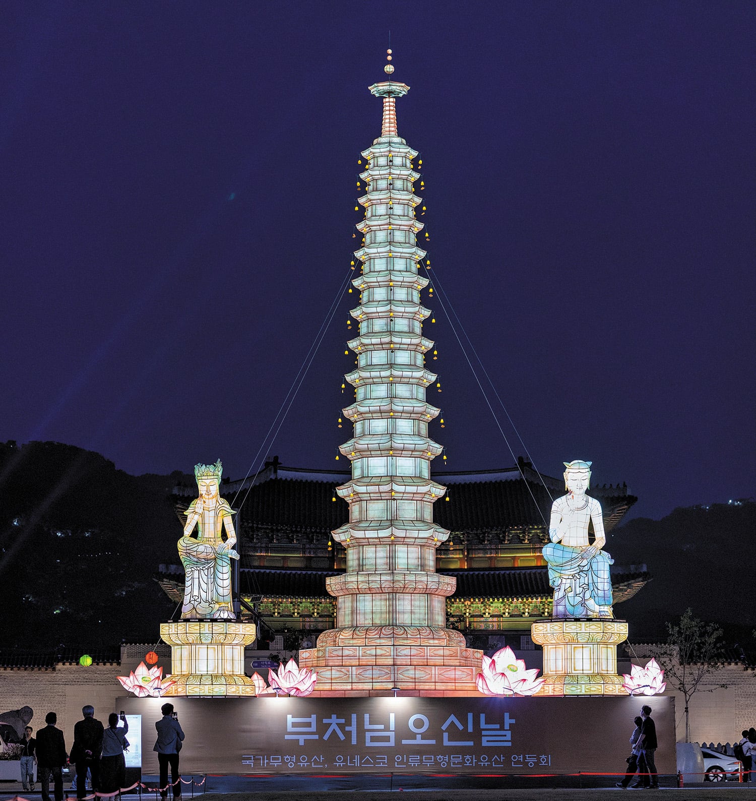 Buddhism reaches public via modern initiatives