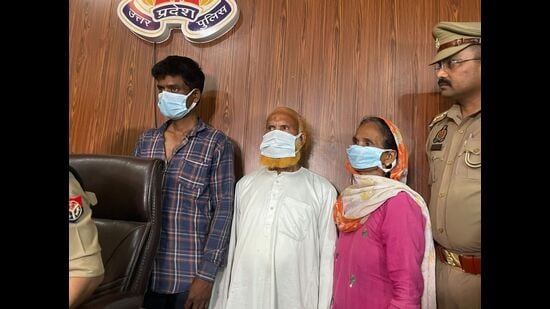 Headless body on train: Inter-faith affair behind murder of minor ...