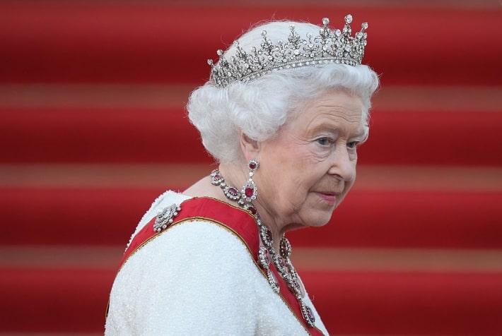 Rainha Elizabeth apoiou nomeação do ex-príncipe Andrew mesmo após ...