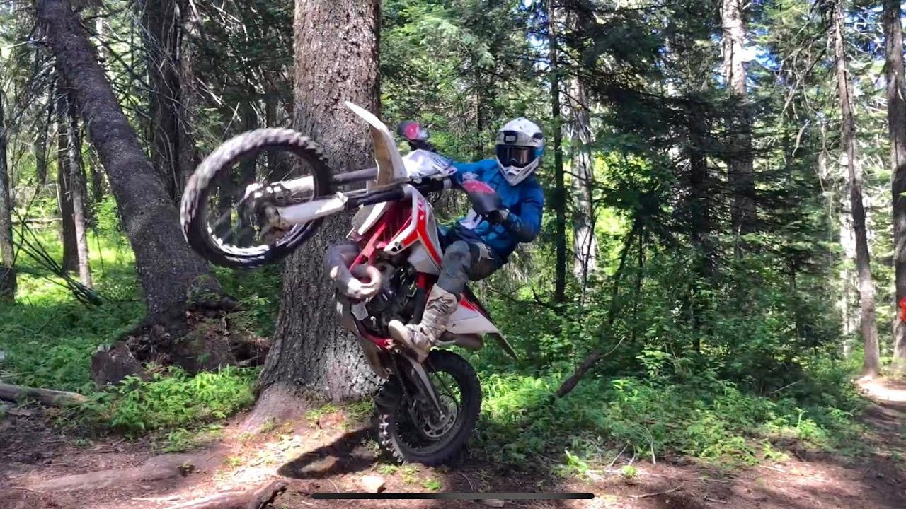 Matt Spears - Enduro fun (Beta 200RR)
