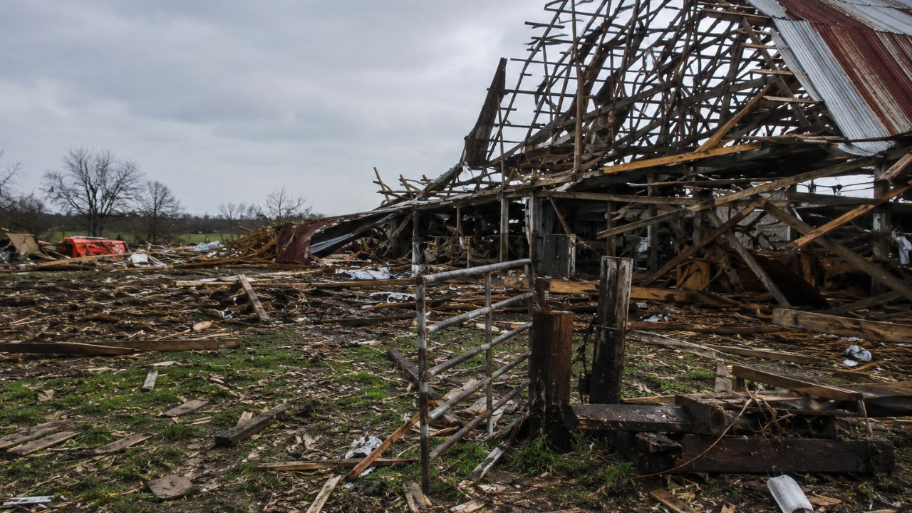 Severe tornado activity affects Iowa, Missouri, and Illinois today