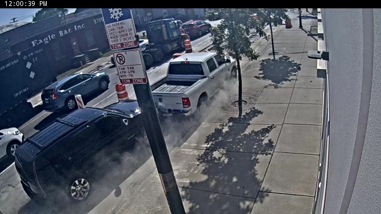 Chicago man indicted for ramming car into ICE agent's truck: prosecutors