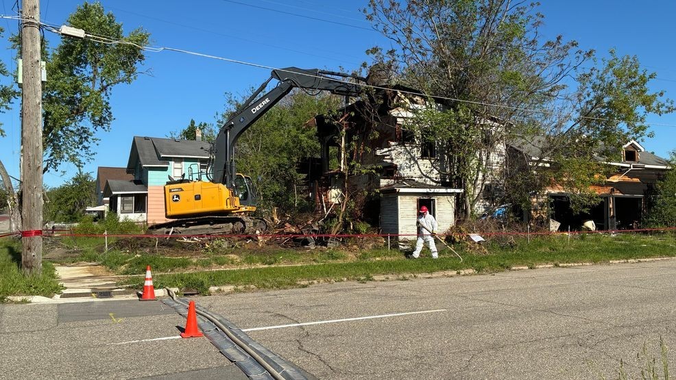 Former funeral home being demolished to make way for new Berston ...
