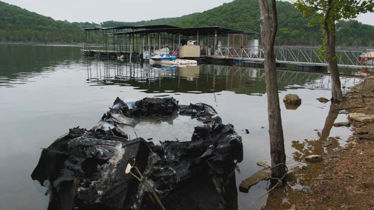 Boat dock, several boats damaged in Table Rock Lake dock fire