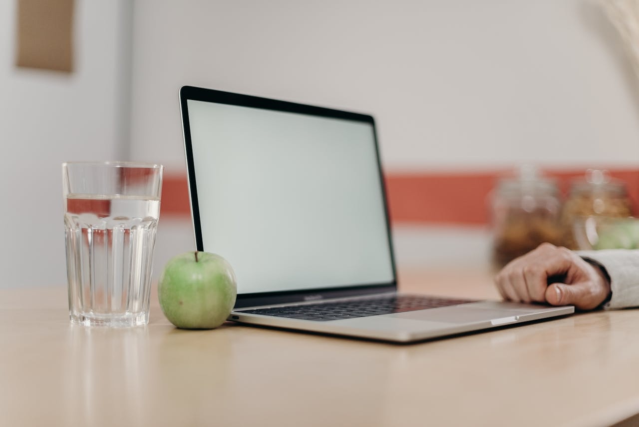 How office environment and hydration shape daily productivity
