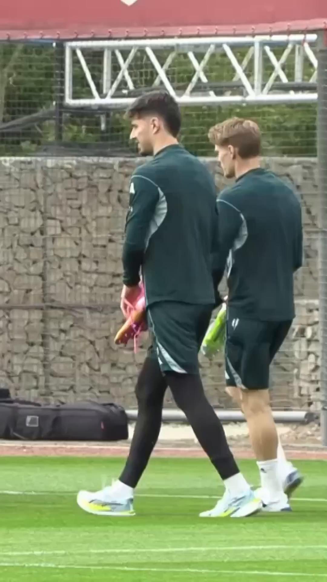 English champions Arsenal train ahead of UCL final against PSG