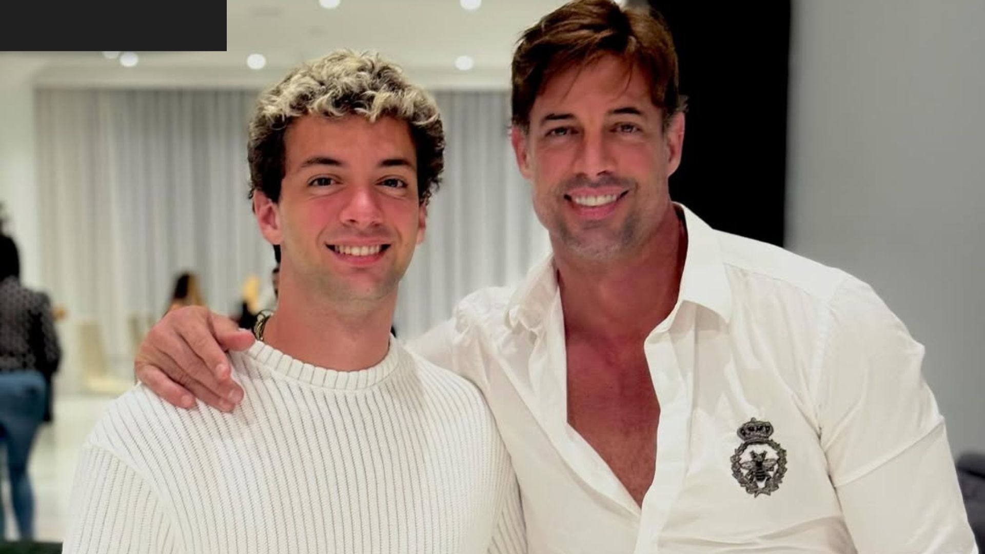 William Levy y su hijo Christopher sorprenden con su tonificada figura ...
