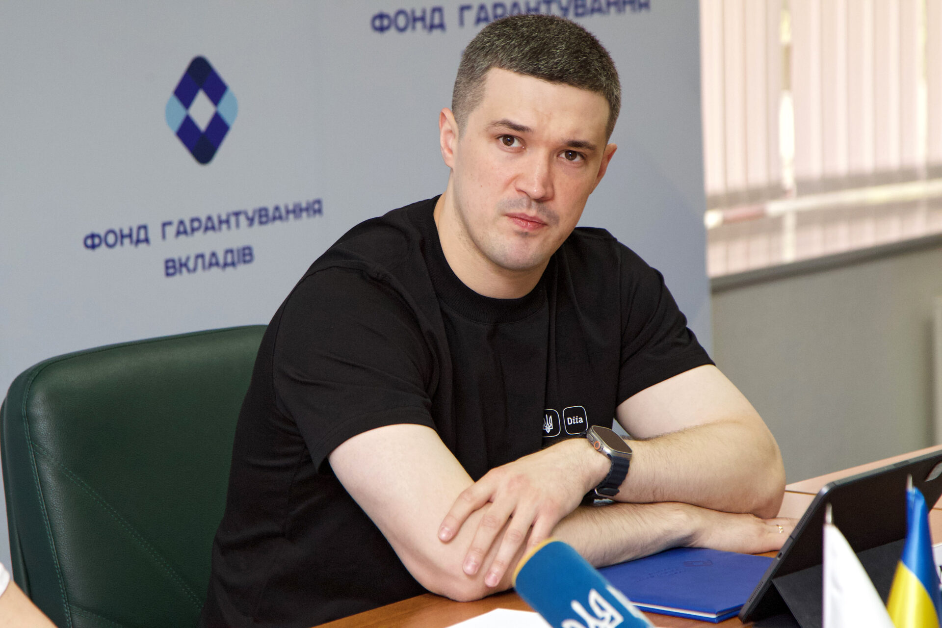 Drones tueurs, IA, lasers, Starlink : Mykhailo Fedorov transforme la ...