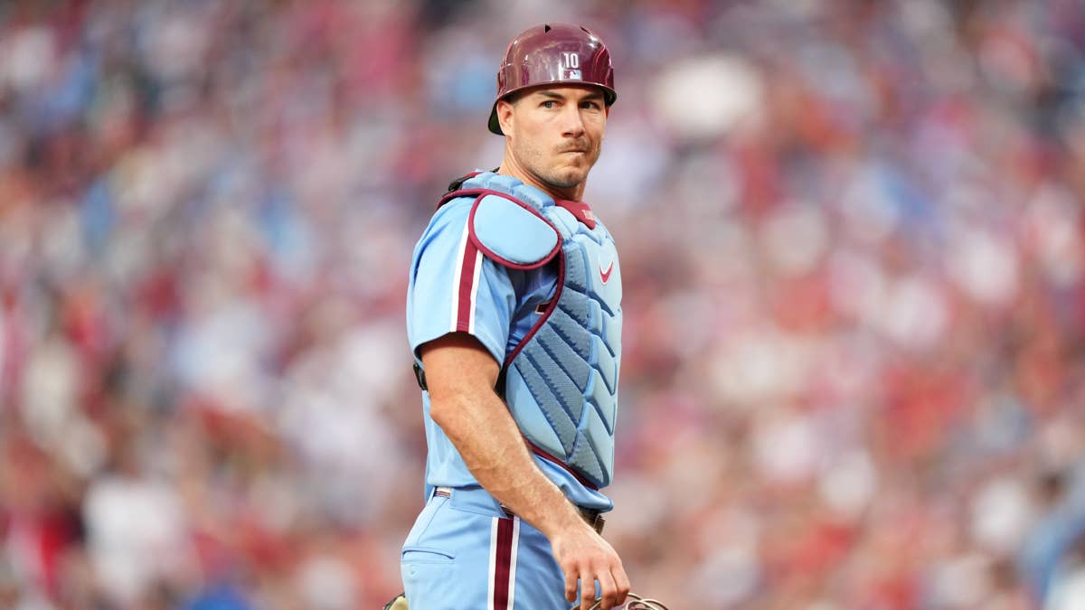 Phillies' JT Realmuto announces unfortunate personal news amid MLB season