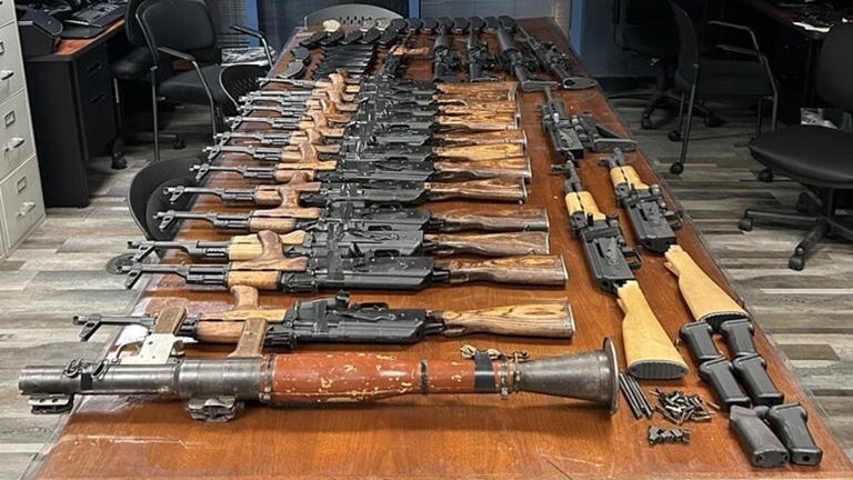 Phoenix woman indicted for trying to smuggle guns, RPG launcher tube ...