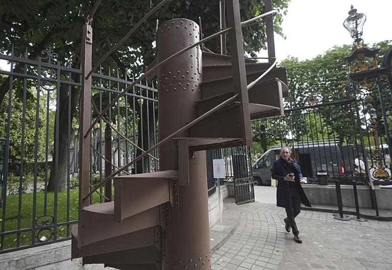 Eiffel Tower staircase segment sells at auction for over €450,000
