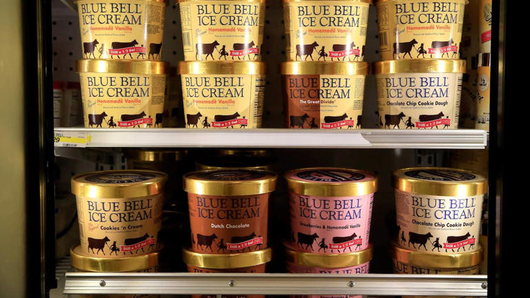 Blue Bell launches black raspberry fudge: A must-try summer ice cream ...