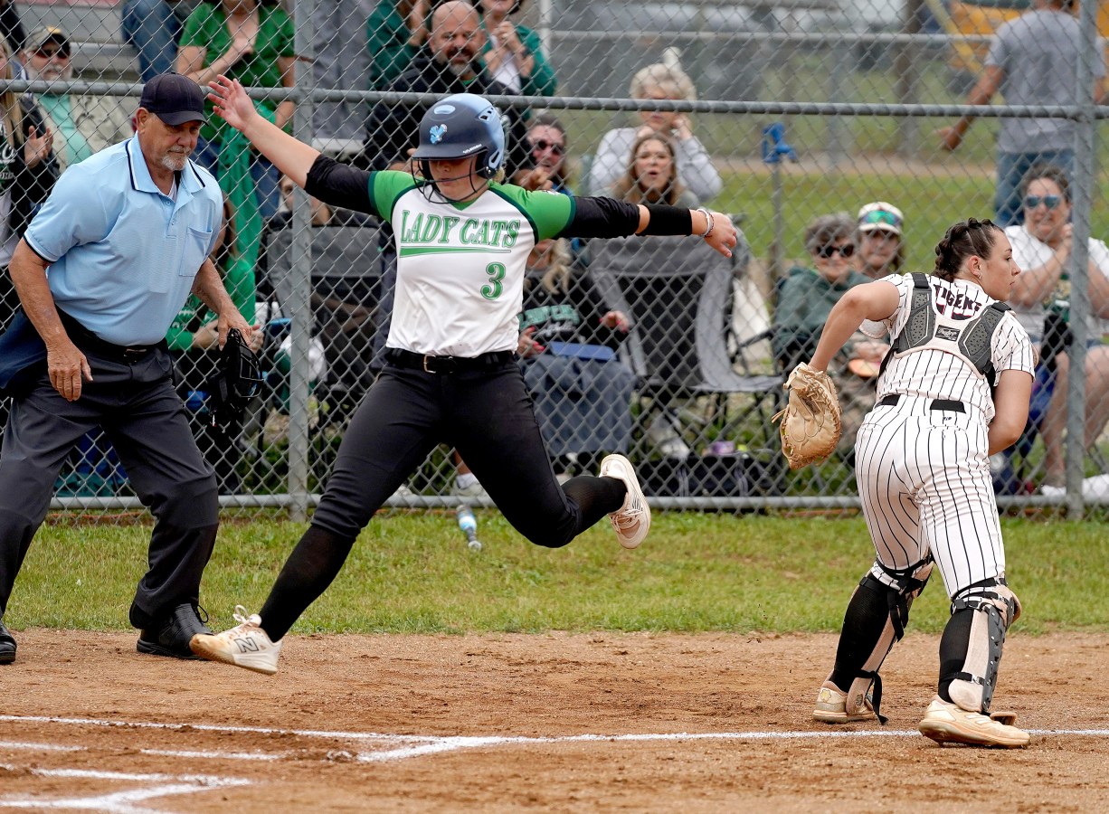 Photo story: High-scoring HHS offense slowed again in season-ending ...