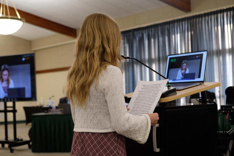 No full-time school librarians? Parents rally for staffing at SLO ...