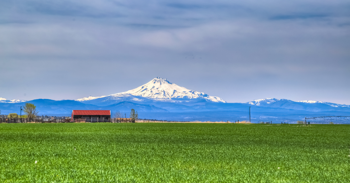 8 Oregon towns where a couple can live on nothing but Social Security