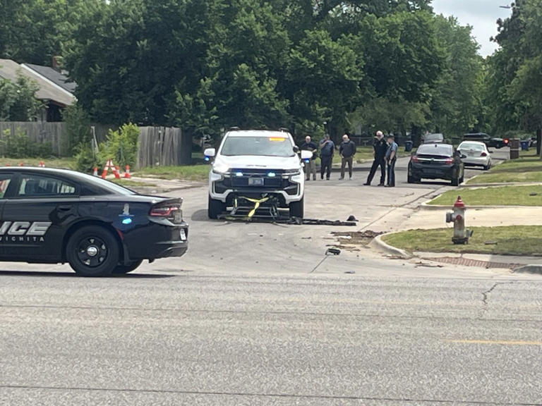 Police actively searching for suspect in east Wichita