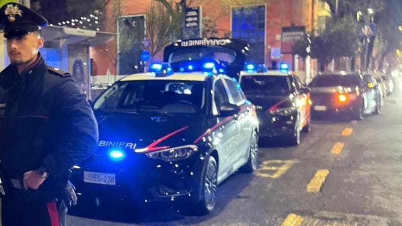 Stai zitta o ti sparo. Cento anni di carcere per la banda delle rapine ...
