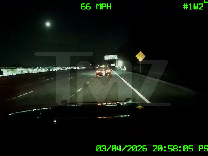 Britney Spears took three minutes to pull over during DUI arrest, on video