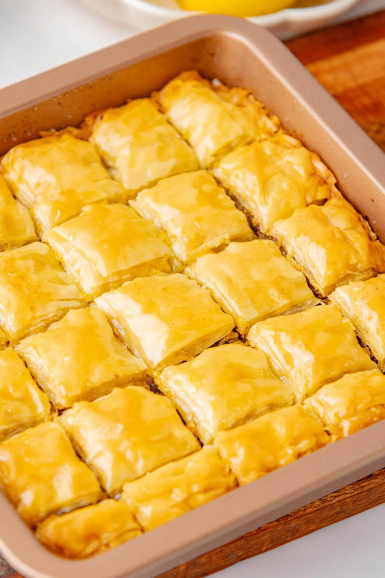 Easy to make traditional Greek baklava recipe