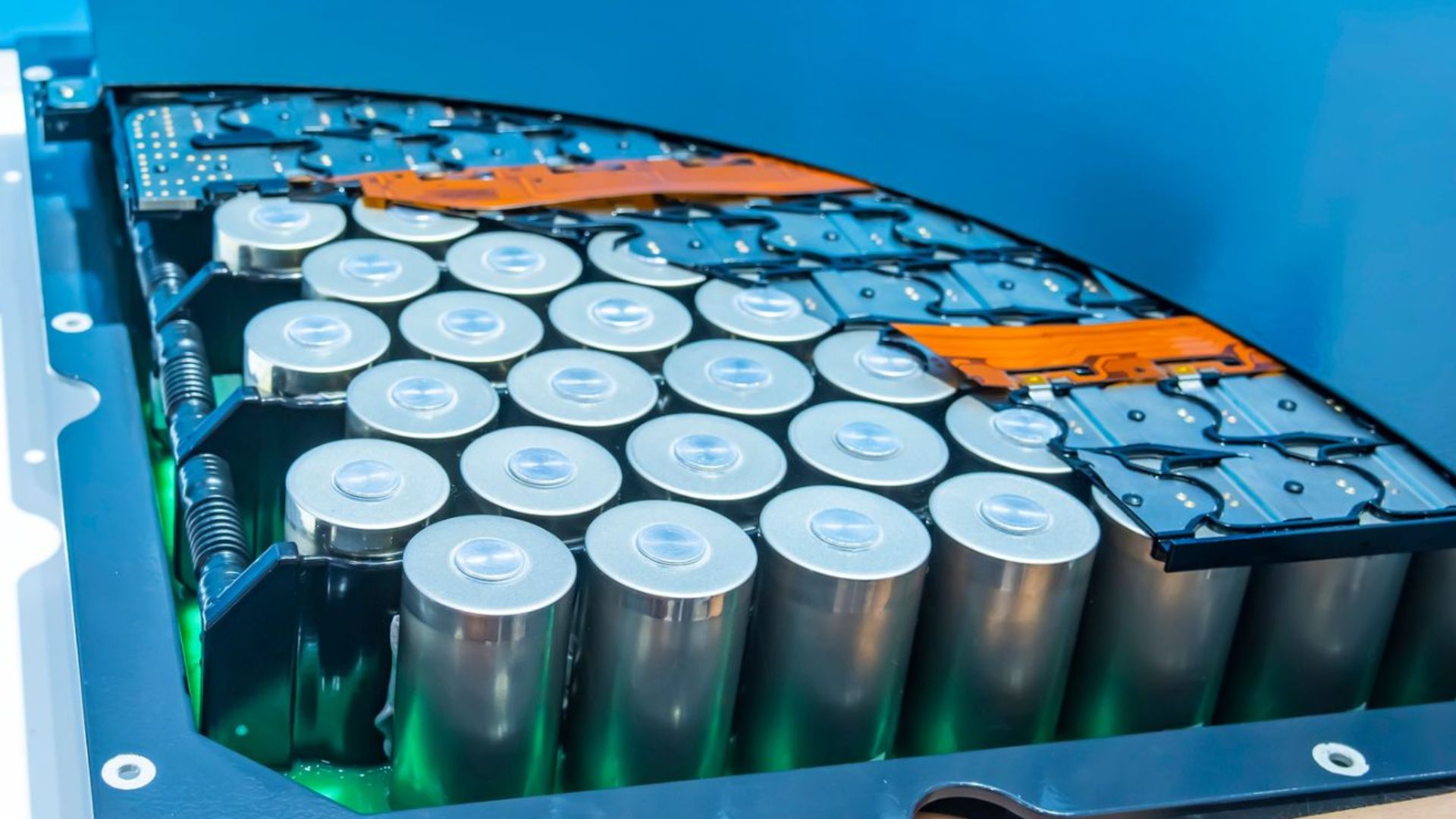 China’s solid-state EV battery giant validates 400 Wh/kg cell with ...