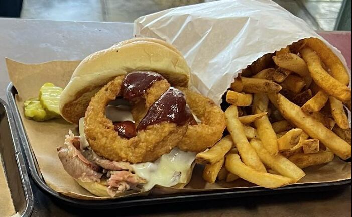 Joe’s Next Door brings BBQ staples -- and bigger menu -- near iconic ...