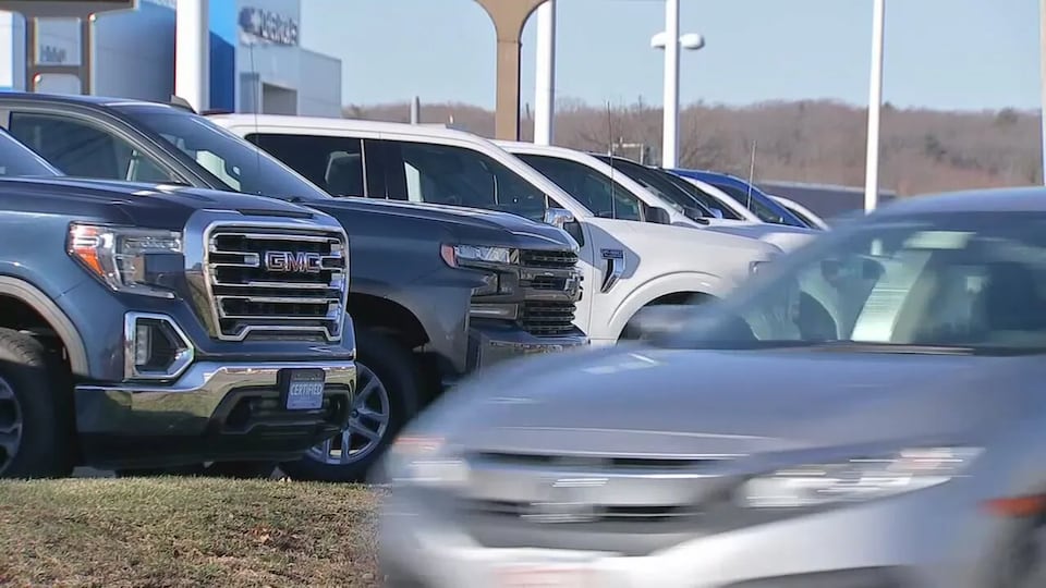 Expert reveals tips to save thousands on new car purchase