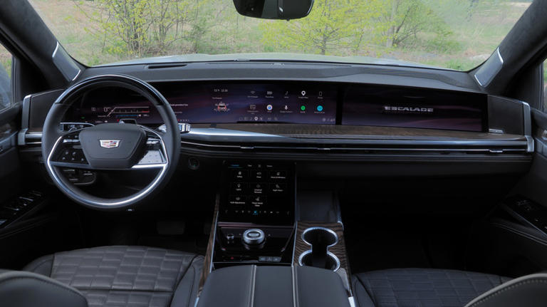 4 things I couldn't ignore while driving Cadillac's Escalade (which is ...