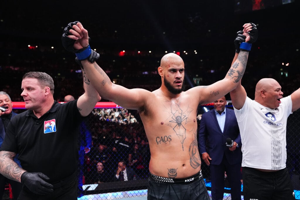 Fans show concern for Alex Pereira after heavyweight sparring footage ...