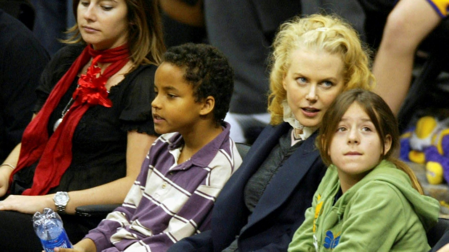 After emotional family reunion – why did Nicole Kidman publicly snub ...
