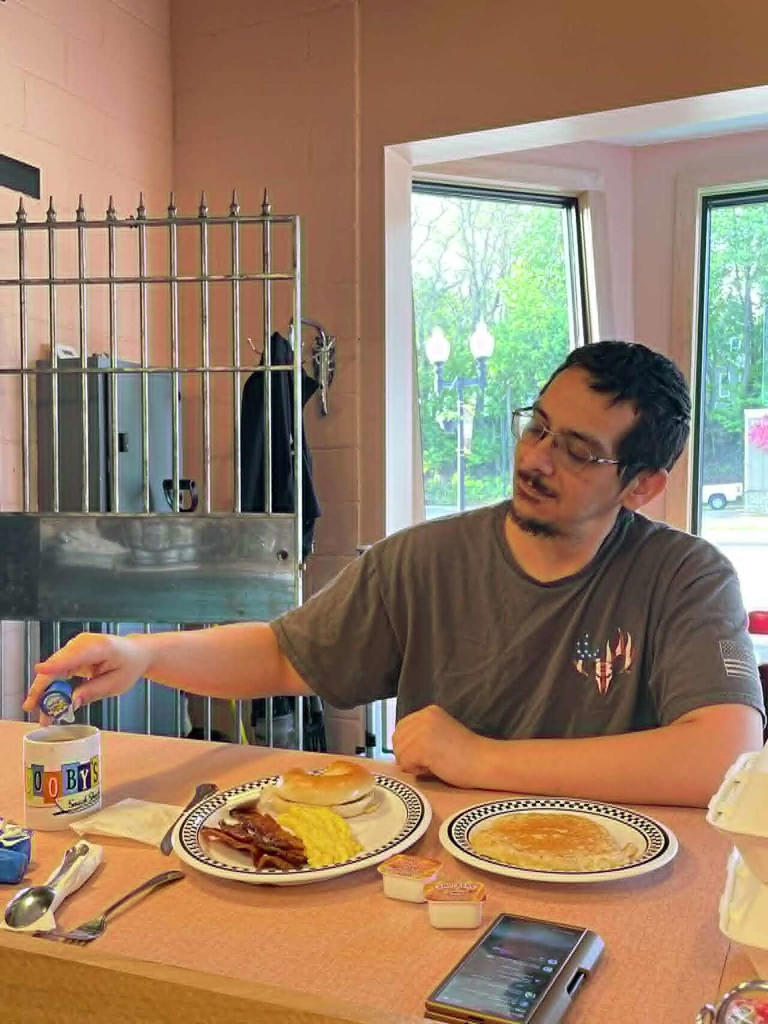 Scooby’s Snack Shack opens in Manistee