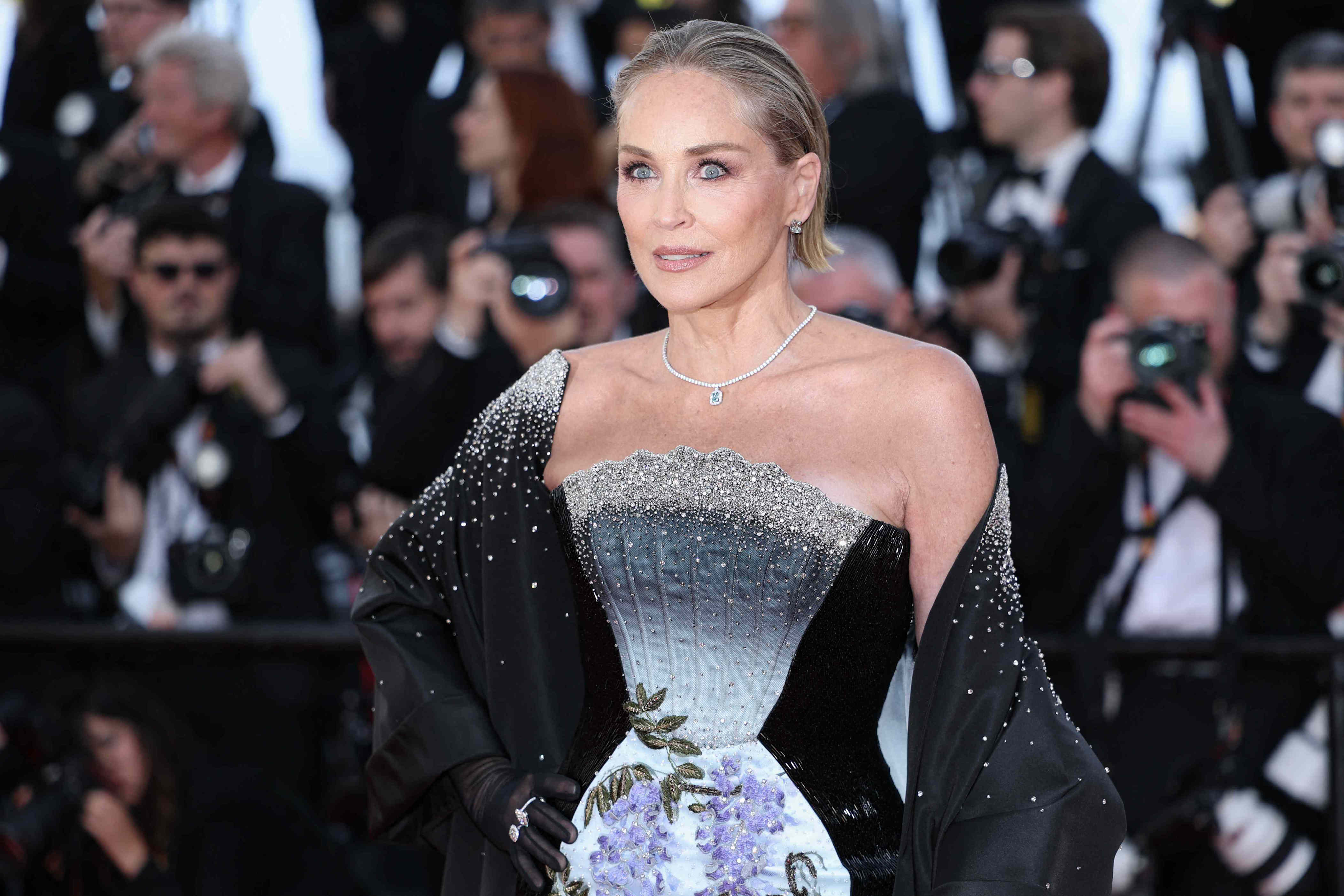 Sharon Stone ditches her signature slicked-back hairstyle for softly ...
