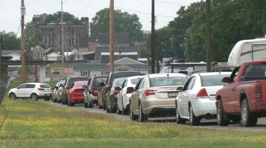 Hundreds line up in Marshall County for food bank