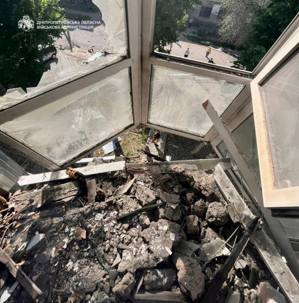 Russia strikes multi-storey residential buildings in Ukraine's Dnipro ...