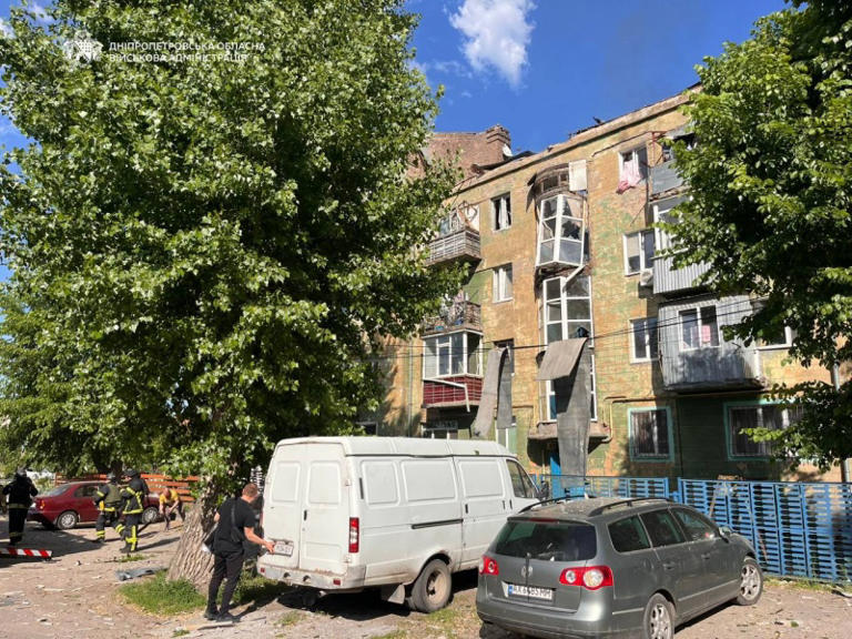 Russia strikes multi-storey residential buildings in Ukraine's Dnipro ...