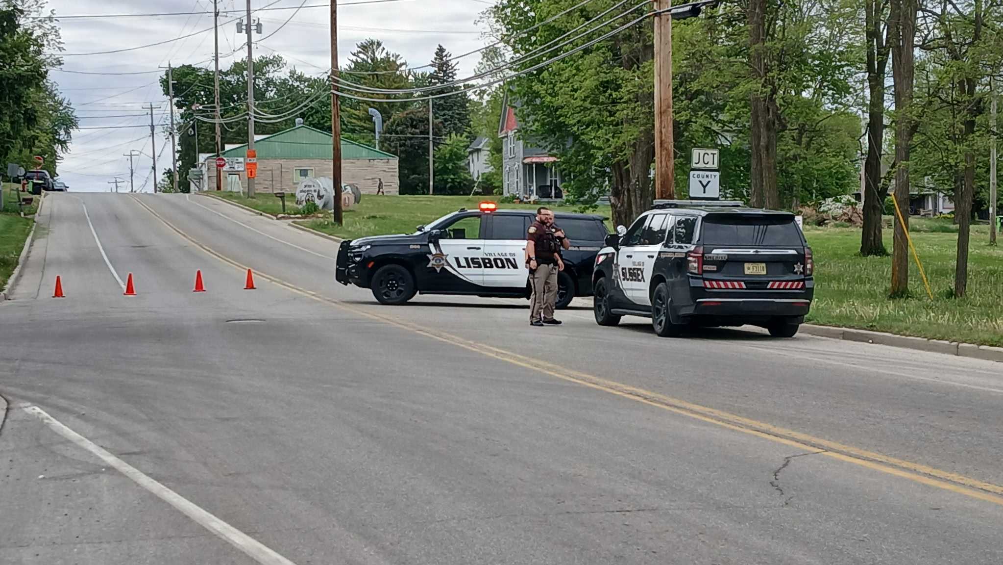 Lannon Elementary School lockdown lifted, man arrested off campus