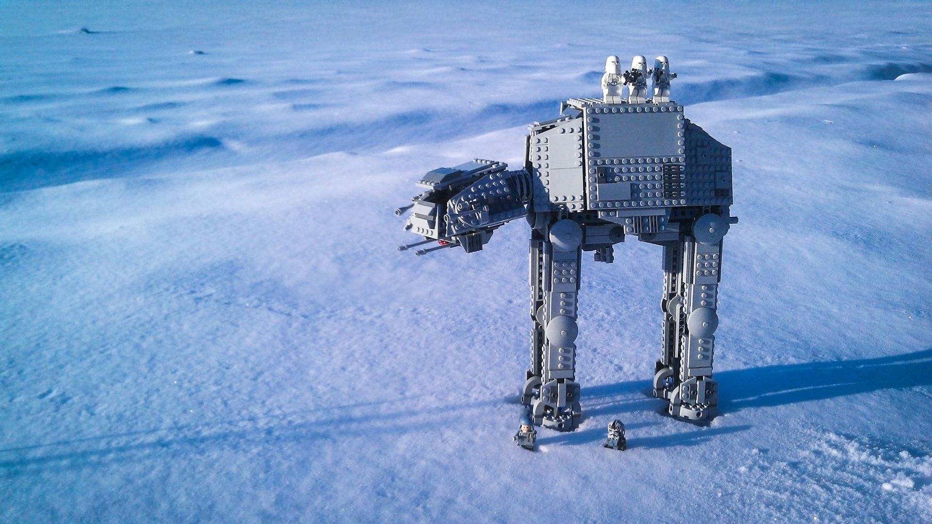 10 Star Wars planets we'd hate to live on & 10 we'd love to call home